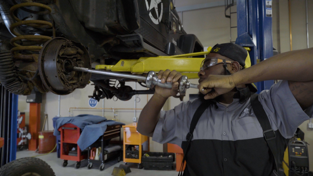 Automotive Training Programs | Automotive Trade School | Porter and ...